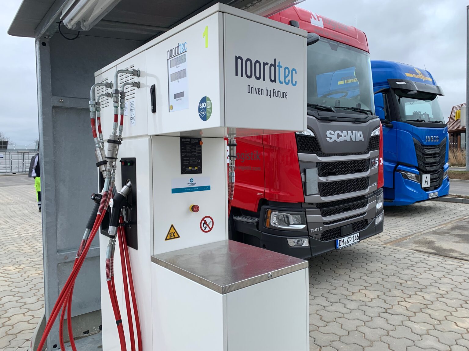 Inbetriebnahme BioCNG Tankstelle Stadtwerke Rostock - Noordtec